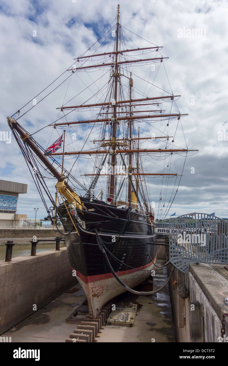 Captain Robert Falcon Scott's Antarctic exploration ship RRS Discovery ...
