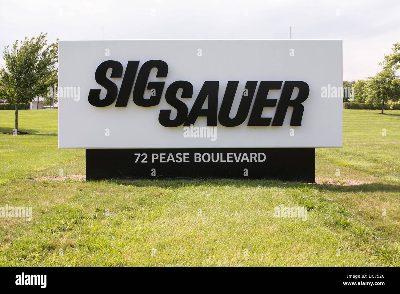 The sig hi-res stock photography and images - Alamy