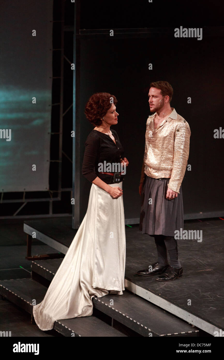 Hamlet on stage at lyceum theater in edinburgh hi-res stock photography ...