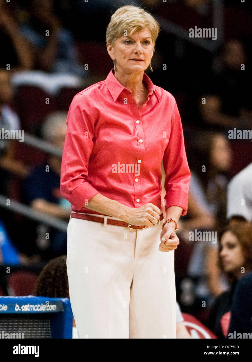 Aug. 10, 2013 - Newark, New Jersey, U.S. - Sparks' head coach Carol ...