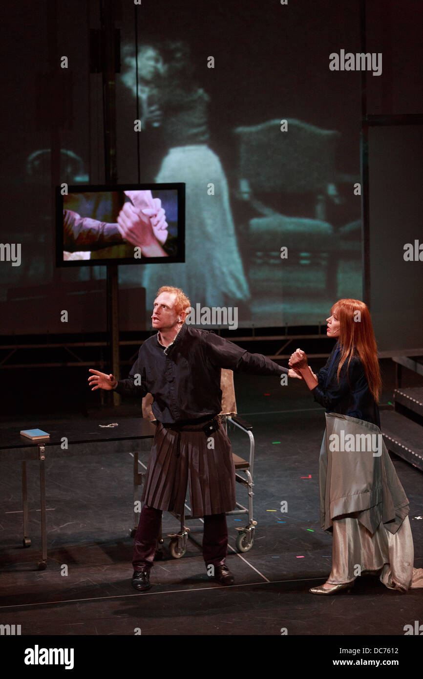 Hamlet on stage at lyceum theater in edinburgh hi-res stock photography ...