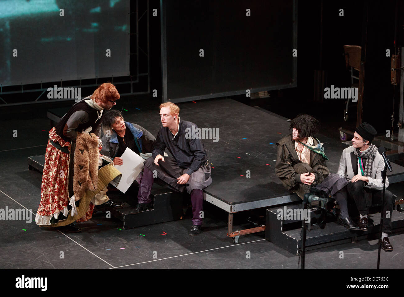 Hamlet on stage at lyceum theater in edinburgh hi-res stock photography ...