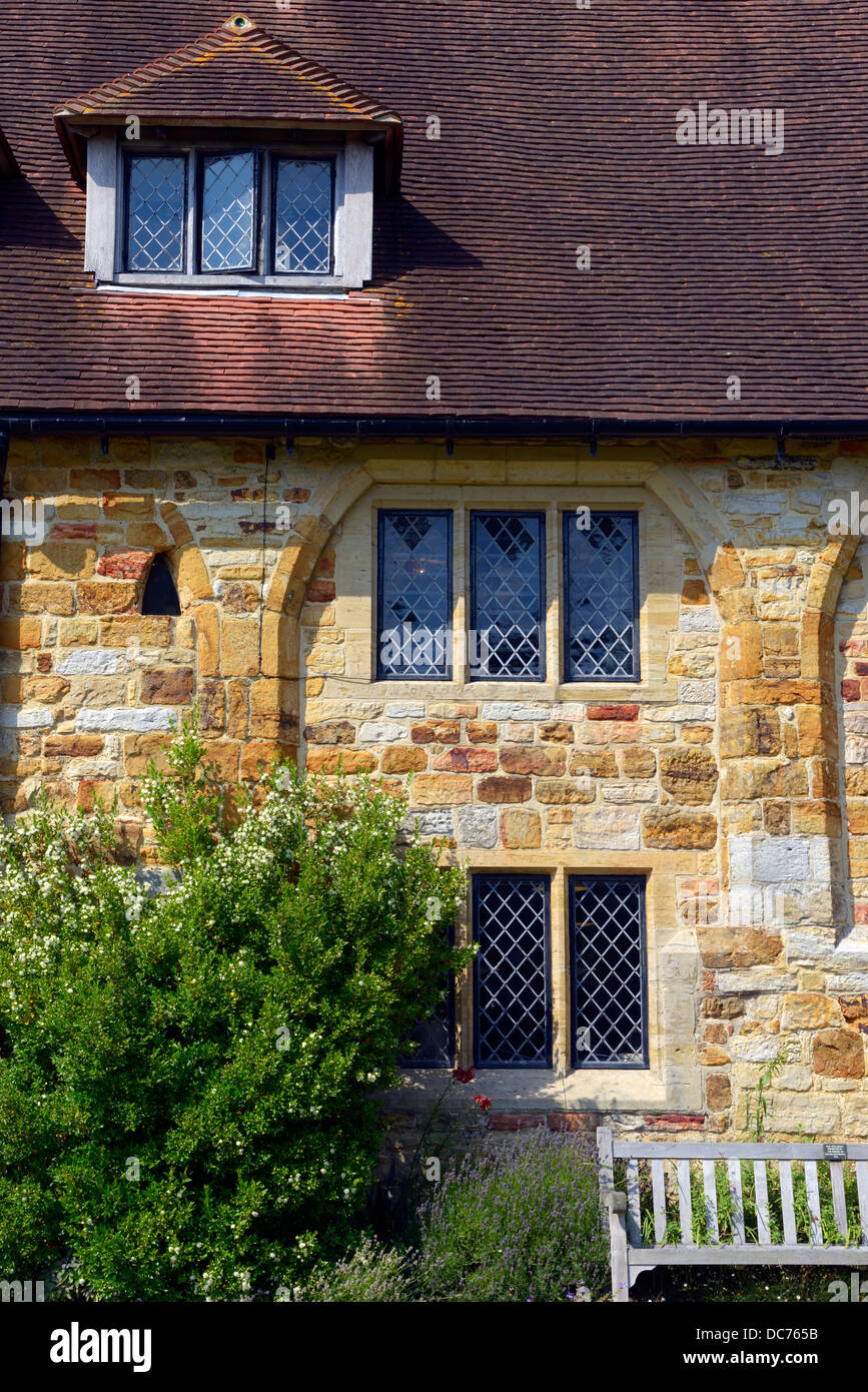 Dicker hi-res stock photography and images - Alamy