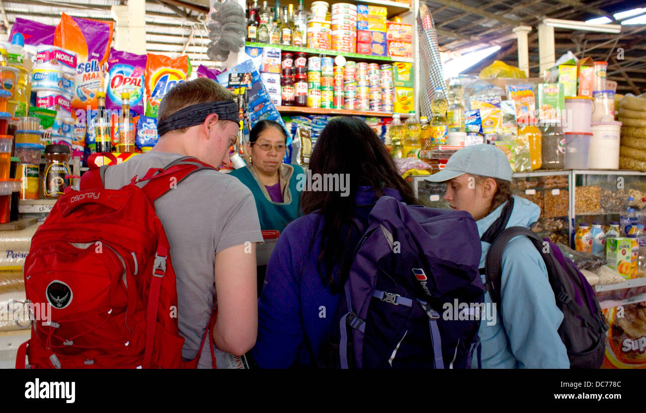 Shopping in a market hi-res stock photography and images - Alamy