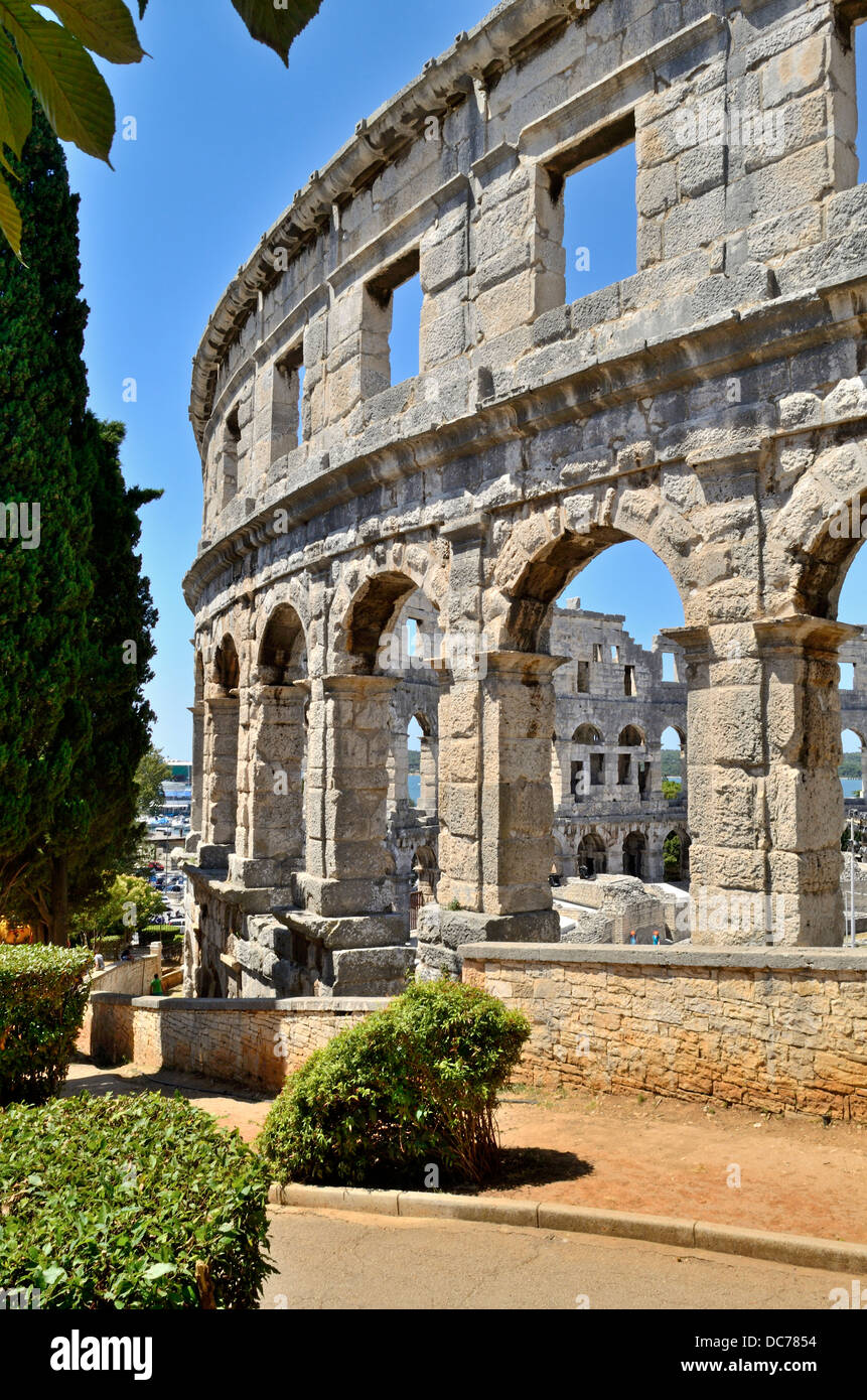 Pula Arena Istria Adriatic Sea Croatia Europe walls Stock Photo - Alamy