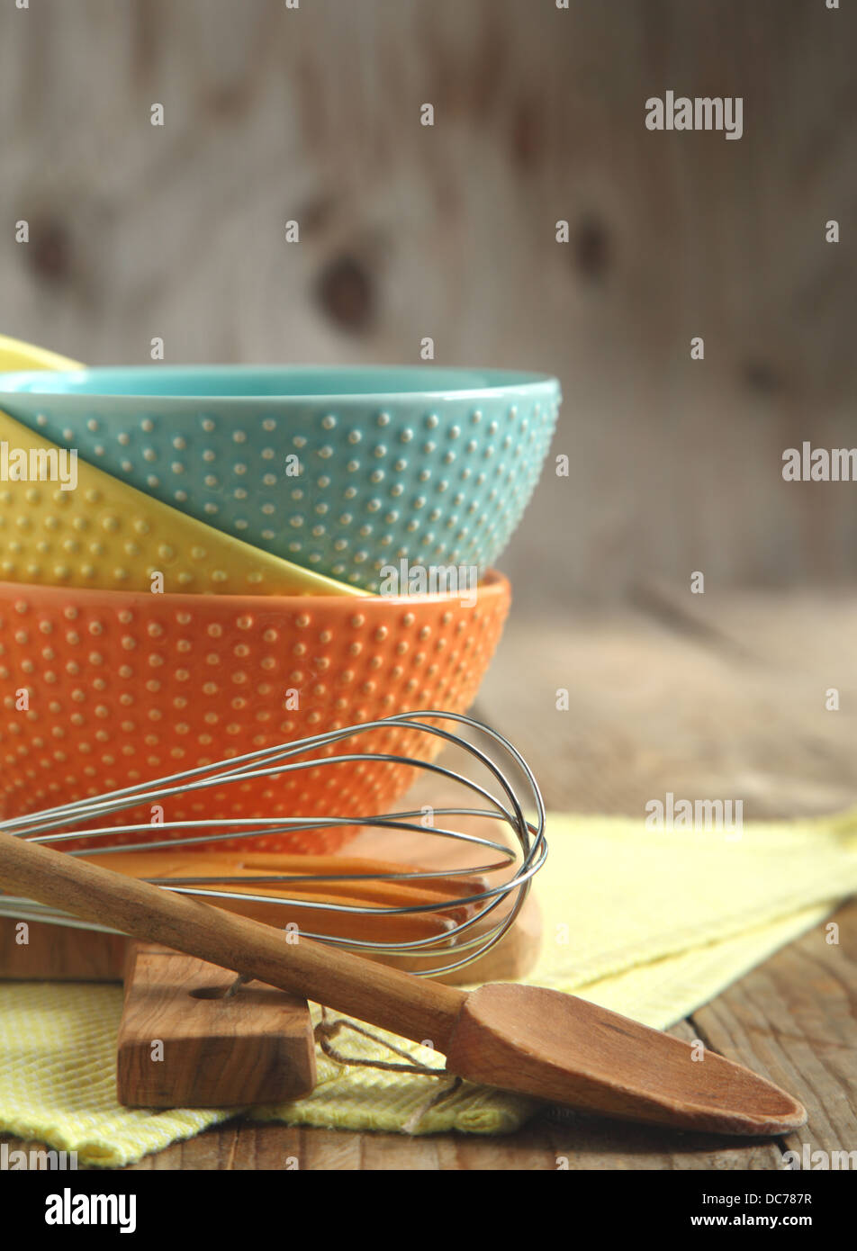 Kitchen utensils and pottery hi-res stock photography and images - Alamy