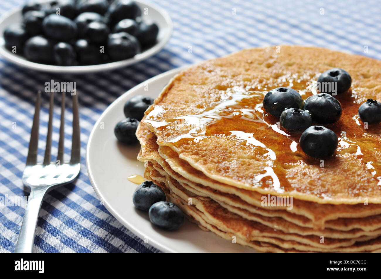 Pancake syrup drip hi-res stock photography and images - Alamy