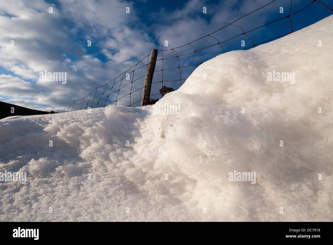 Snowstorm uk hi-res stock photography and images - Alamy