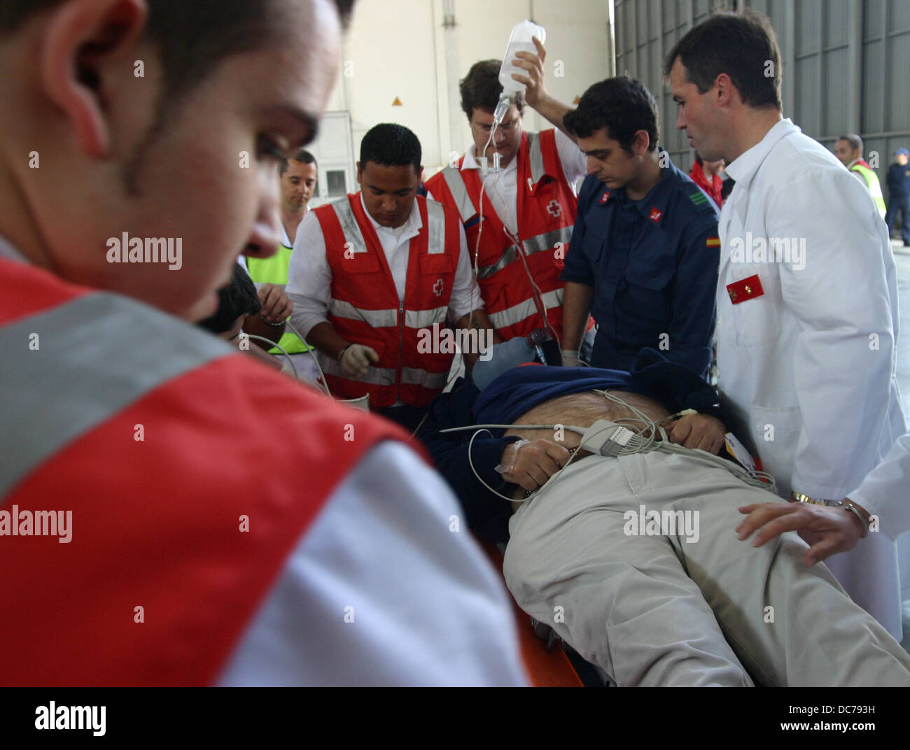 Rescue military and civilian workers seen during an emergency ...