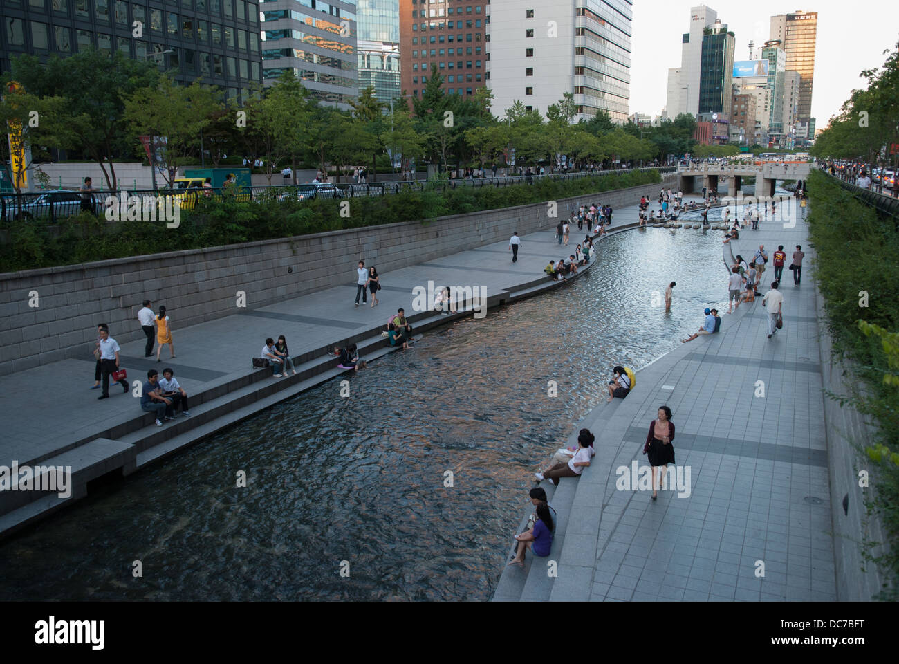 Cheonggye Stream or Cheonggyecheon runs through central Seoul, South ...