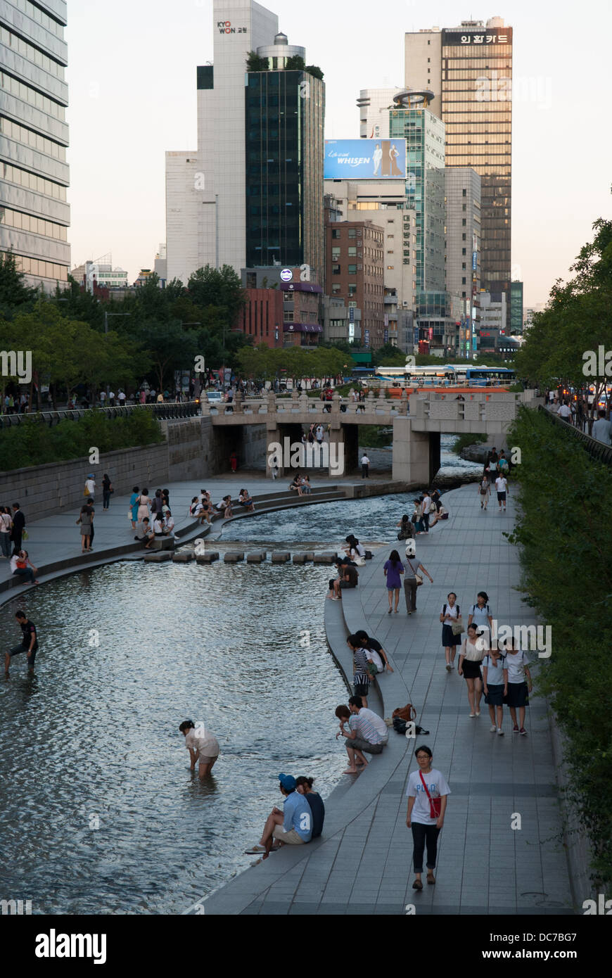 Cheonggye Stream or Cheonggyecheon runs through central Seoul, South ...