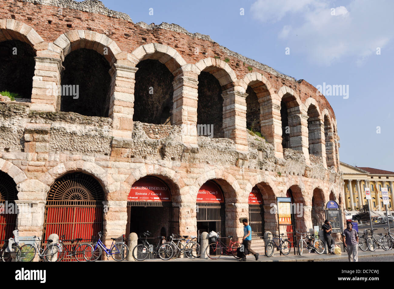 Verona colosseum hi-res stock photography and images - Alamy