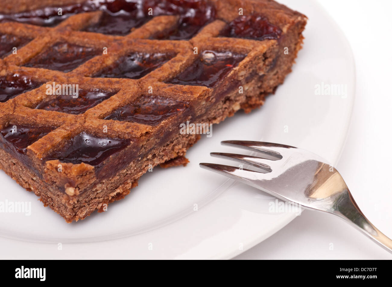 Linzer torte pie hi-res stock photography and images - Alamy