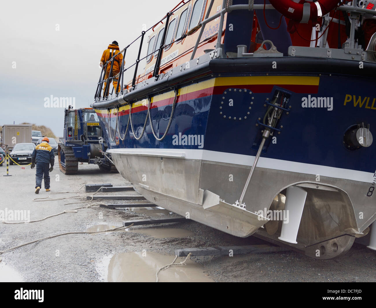 Royal National Lifeboat Institution : Recovery of Lifeboat after a call ...