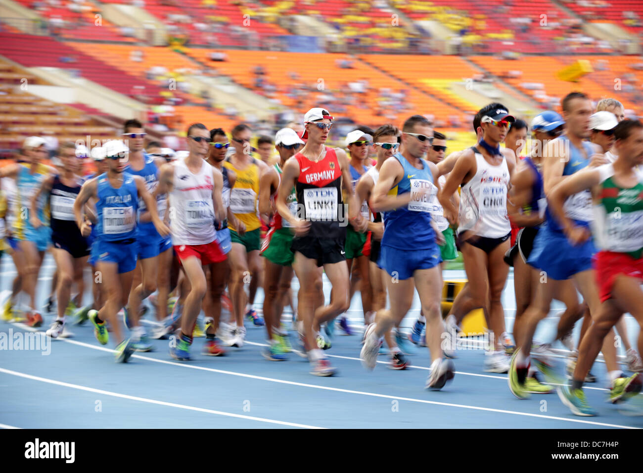 Moscow, Russia. 11th Aug, 2013. Christopher Linke (C) of Germany ...