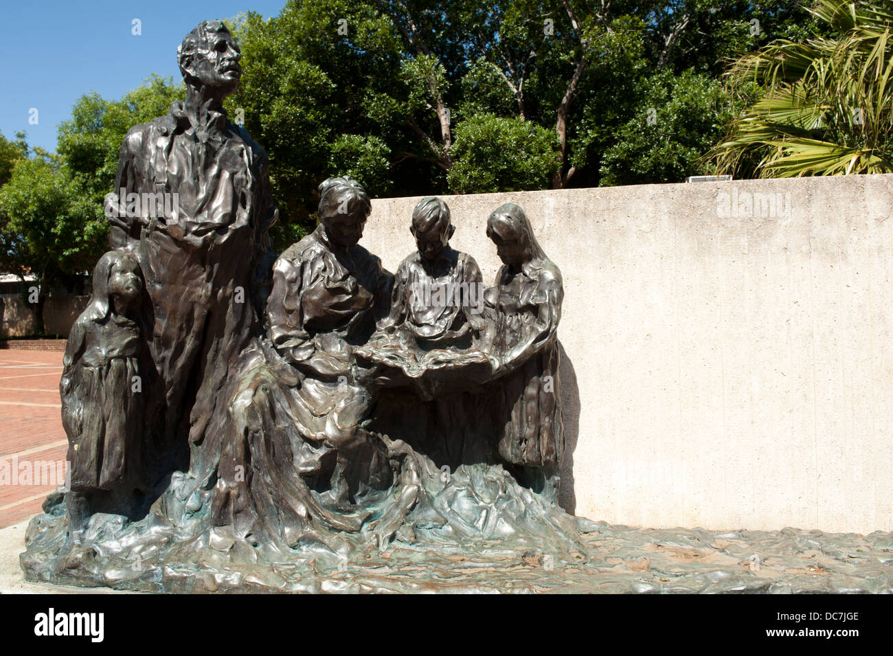 Hertzog statue hi-res stock photography and images - Alamy