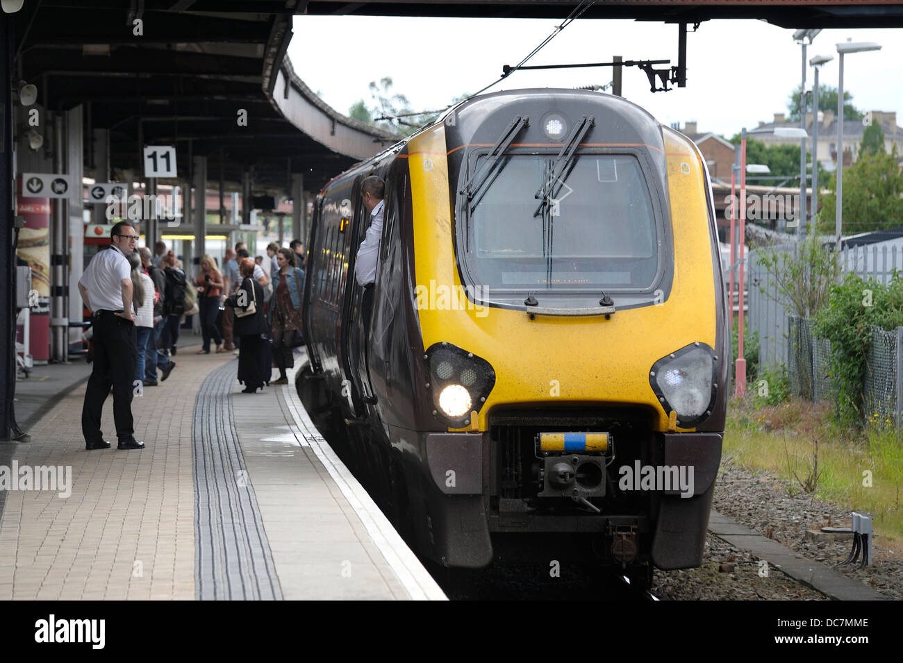 Cross country trains hi-res stock photography and images - Alamy