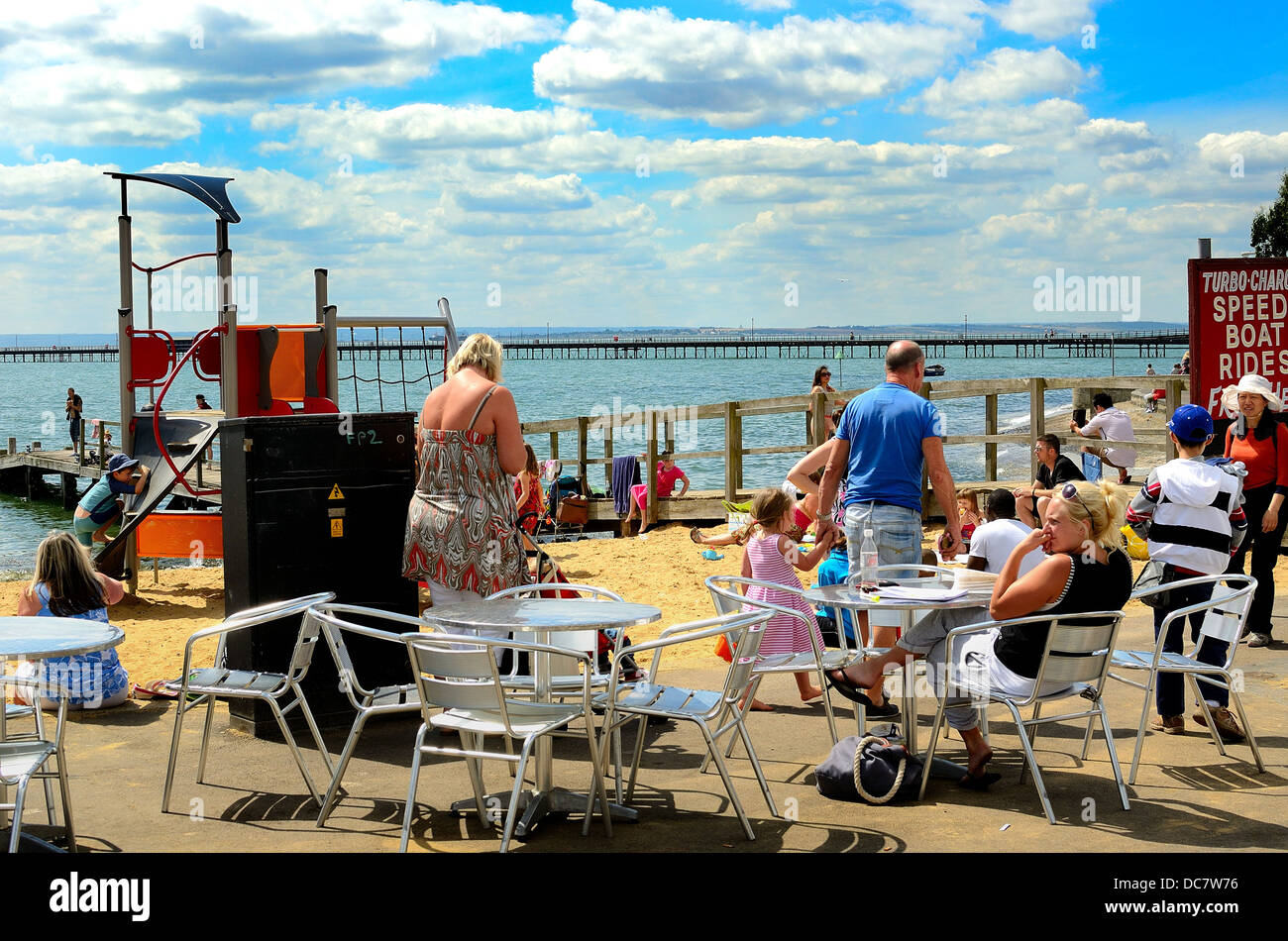 Seafront cafe southend on sea essex hi-res stock photography and images ...