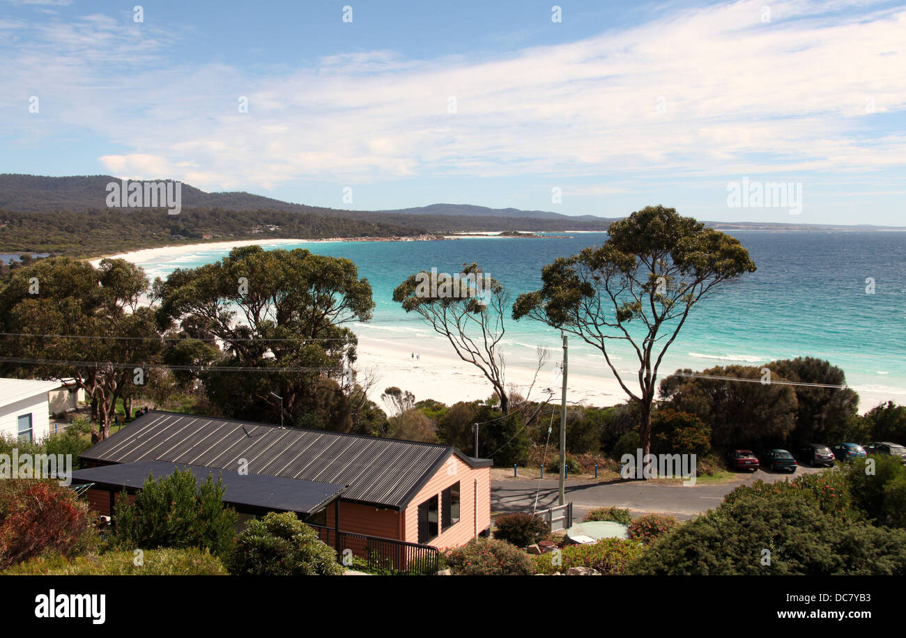 Binalong Bay at the southern end of the Bay of Fires in Tasmania Stock ...