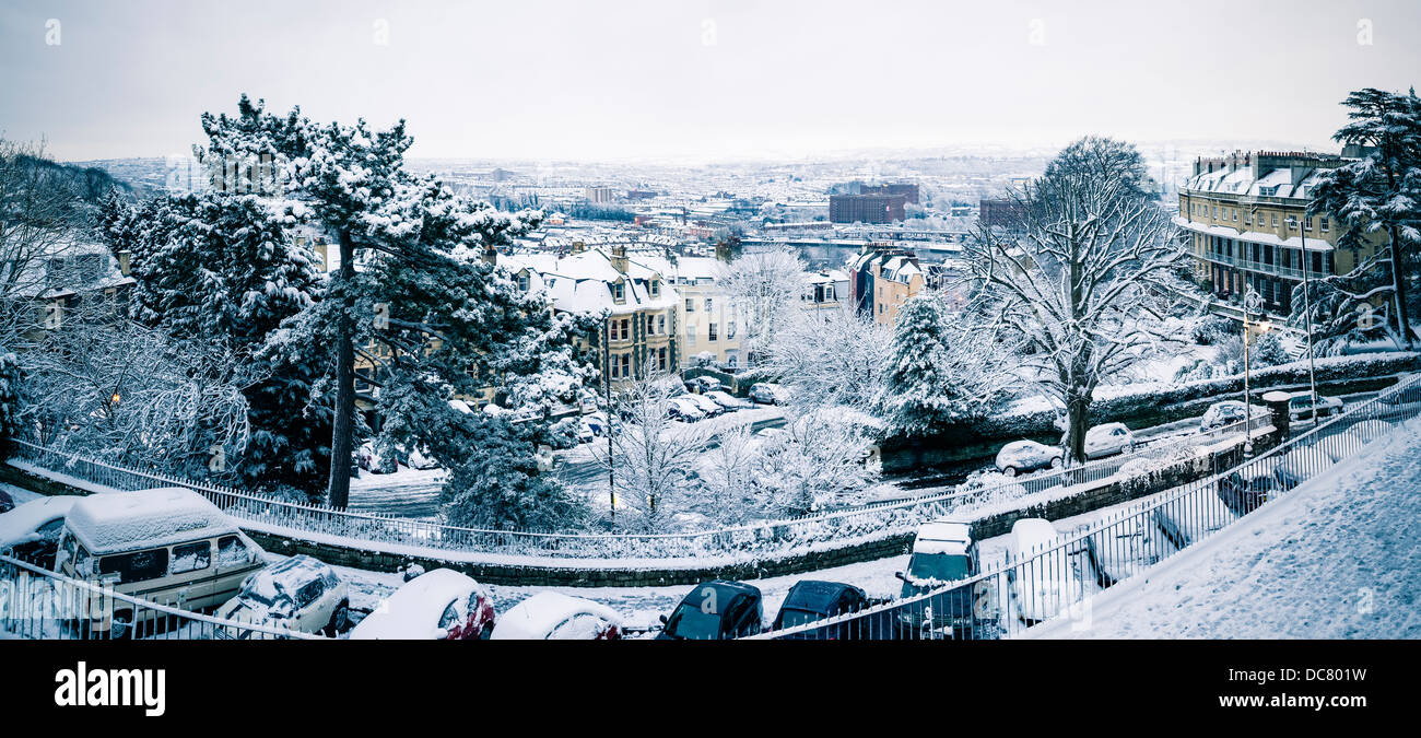 Snowy view across Bristol from Royal York Crescent in winter Stock ...