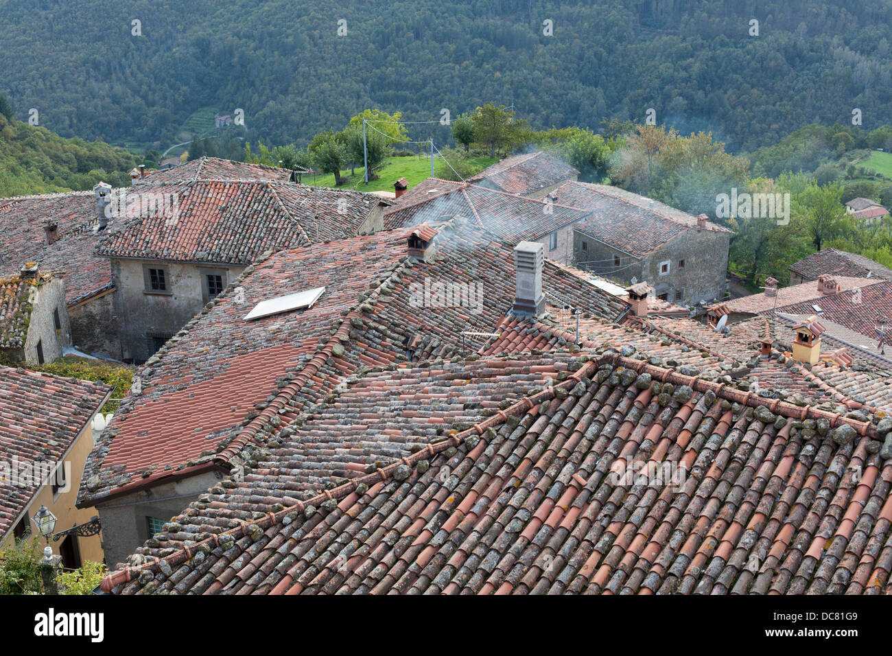 View across terracotta rooves of Sillico, Tuscany, Italy Stock Photo ...