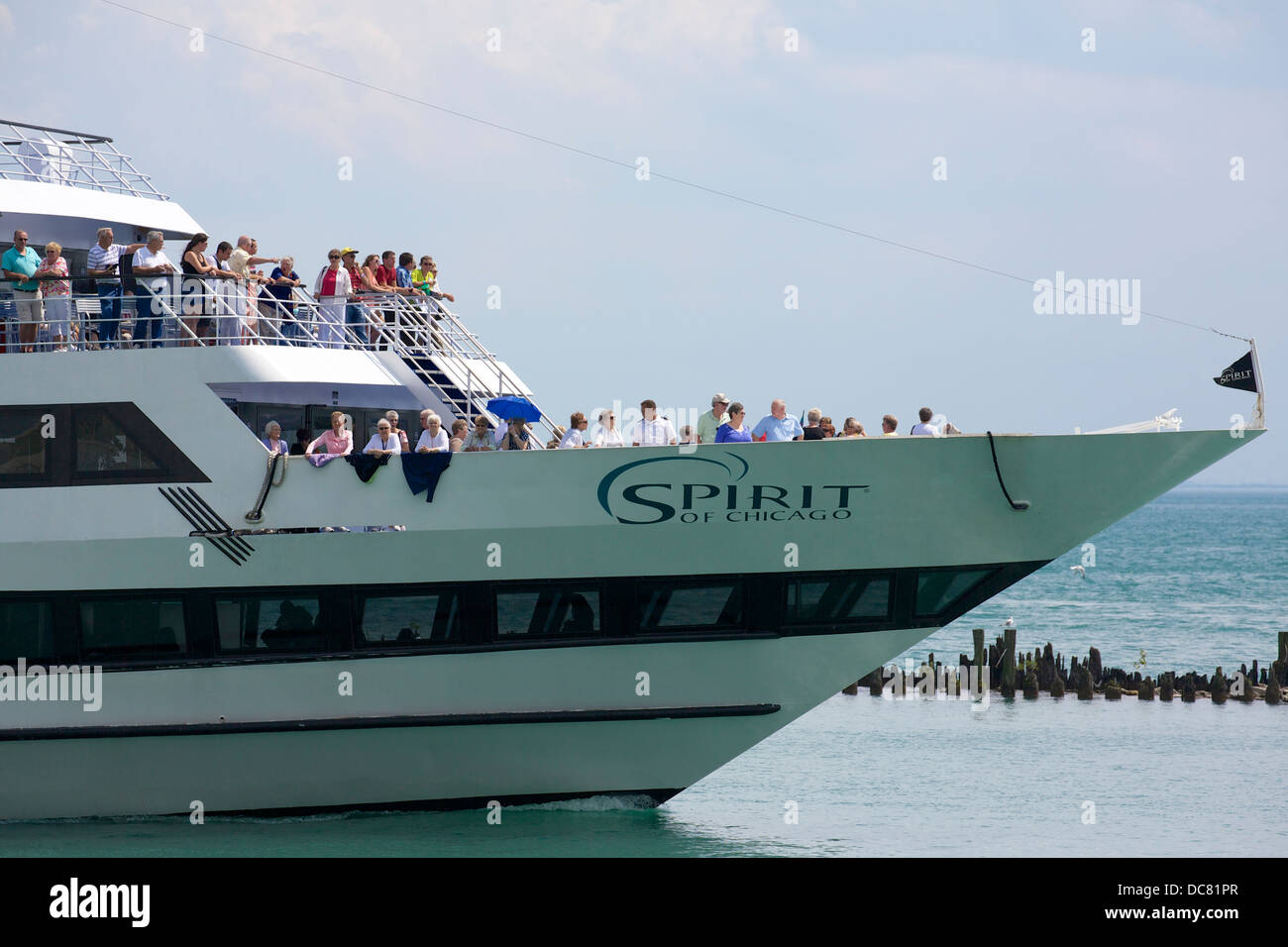 The excursion boat Spirit of Chicago returning to port at Navy Pier ...