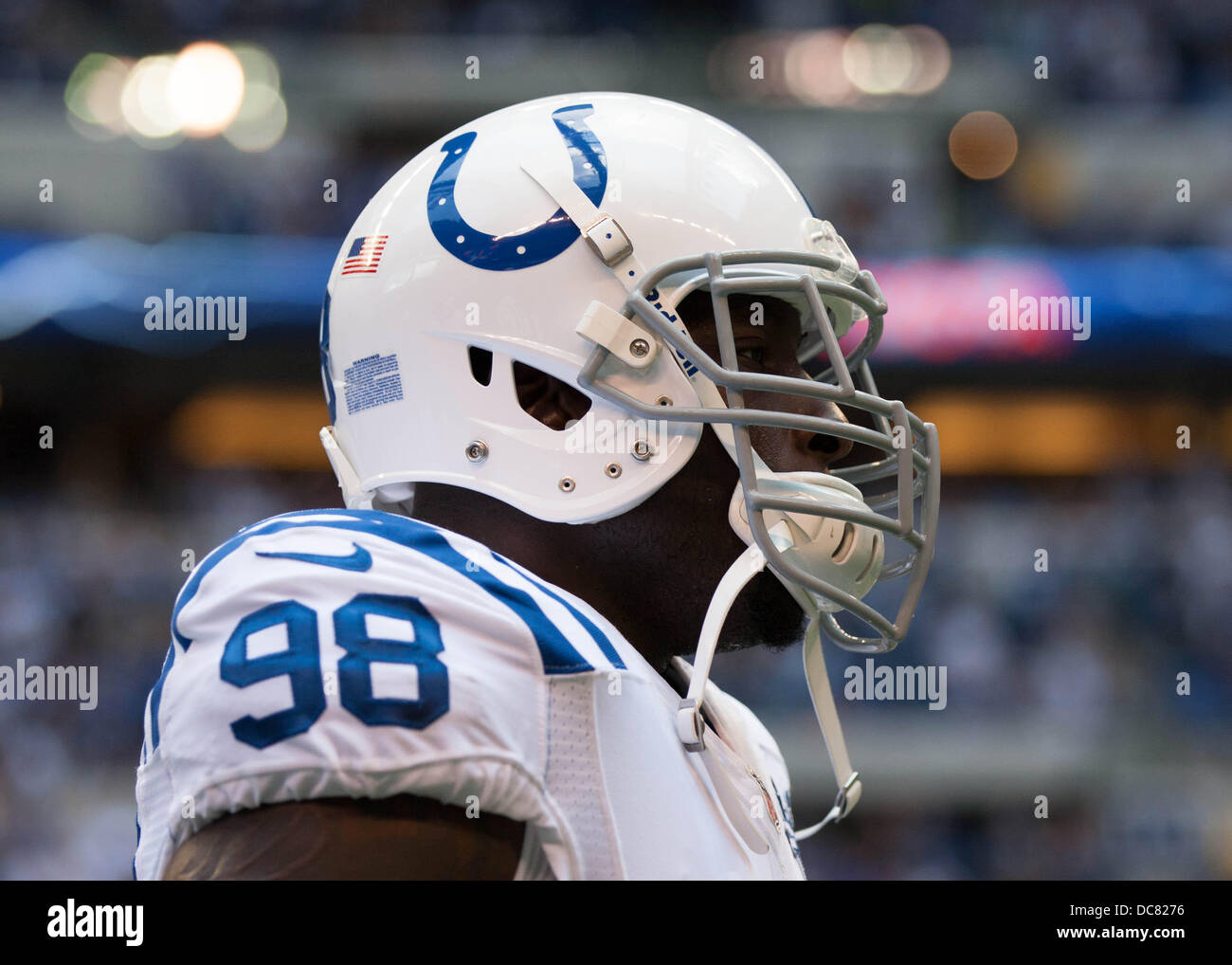 Indianapolis colts linebacker hi-res stock photography and images - Alamy