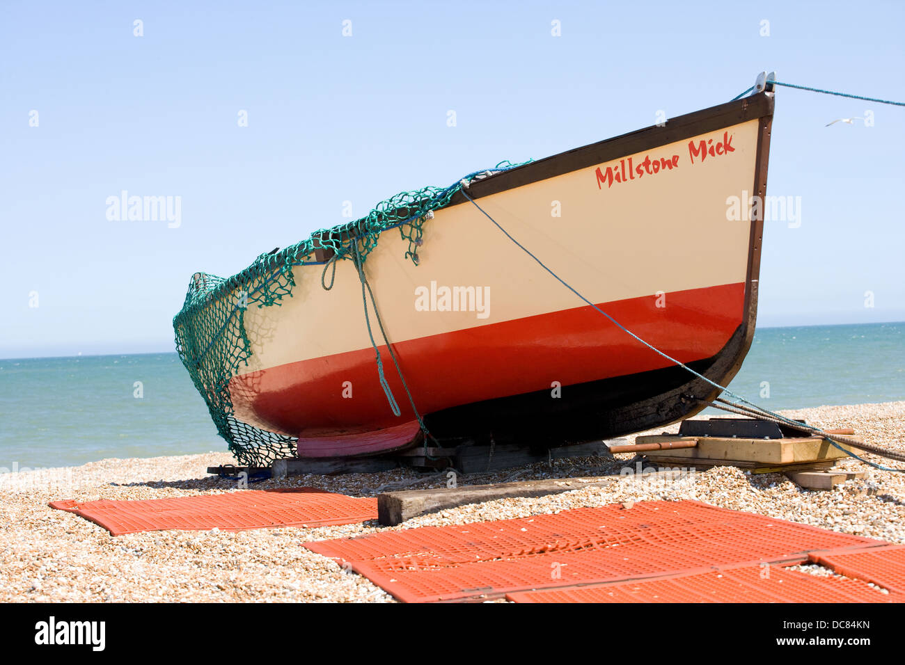 Beautiful white pebble beach hi-res stock photography and images - Alamy