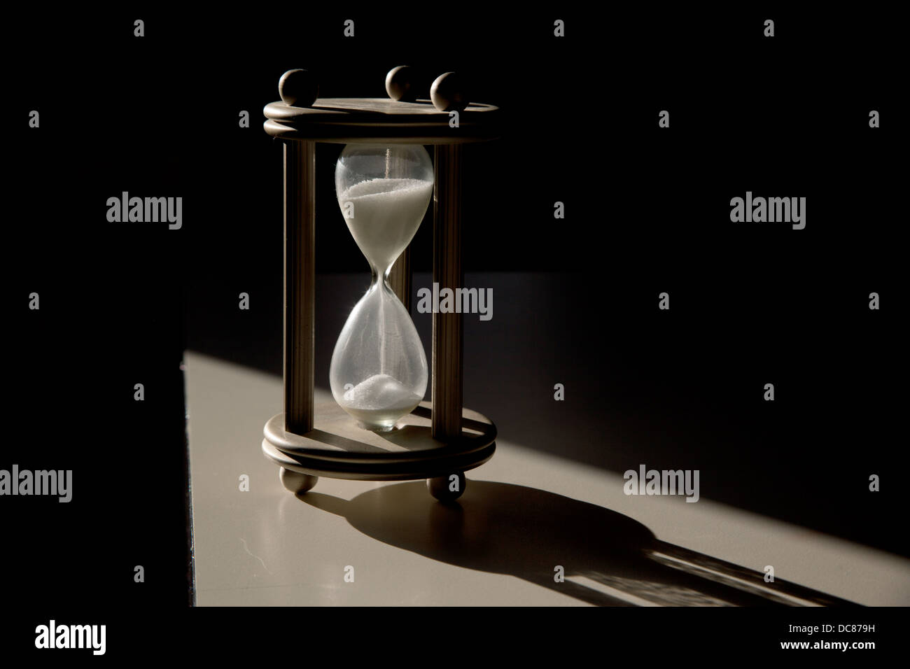 Sandglass hi-res stock photography and images - Alamy