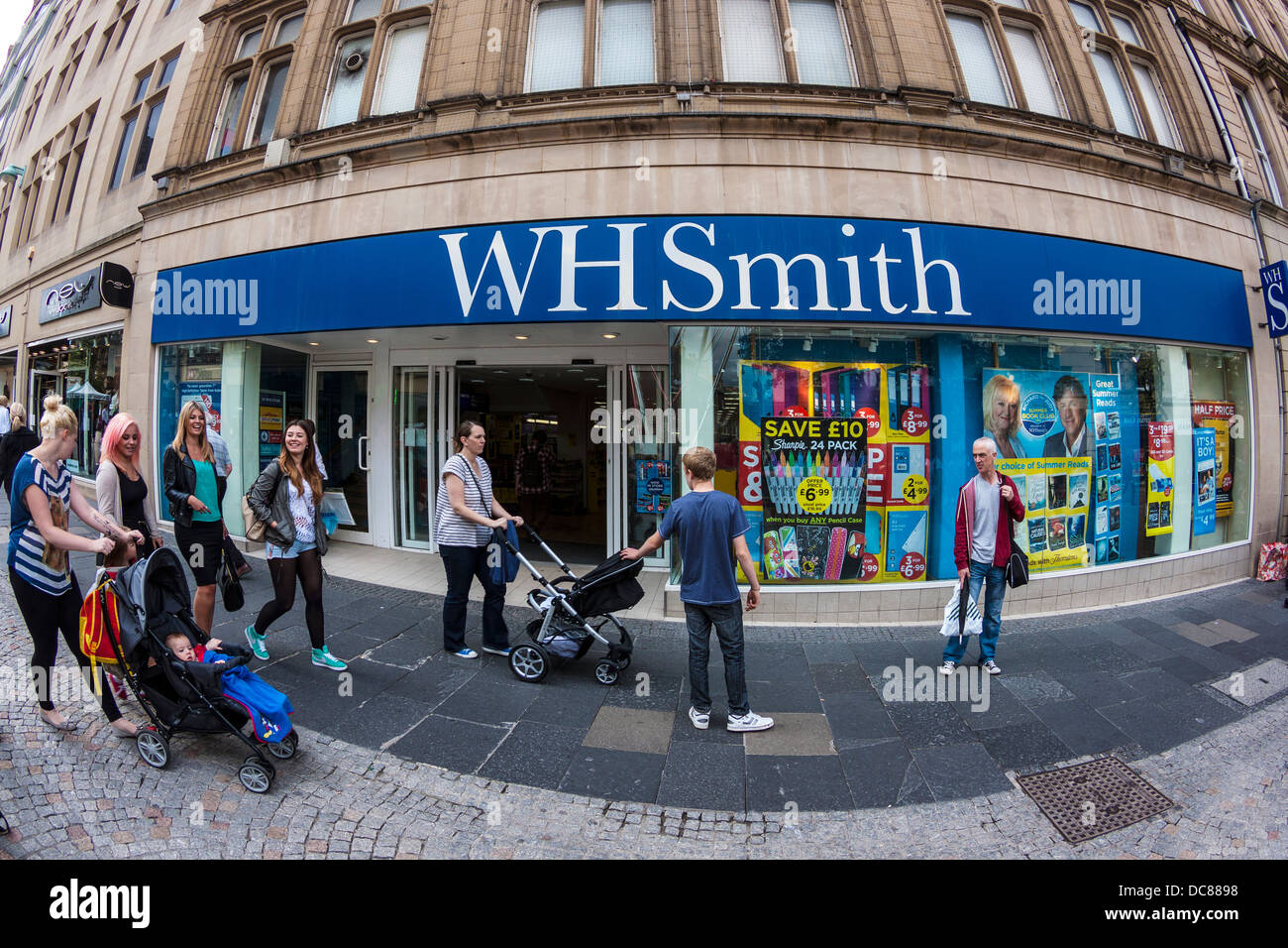 Wh smith hi-res stock photography and images - Alamy