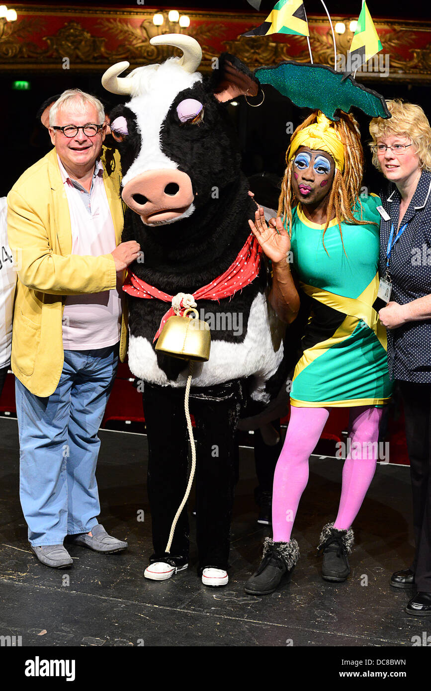 Pantomime cow hi-res stock photography and images - Alamy