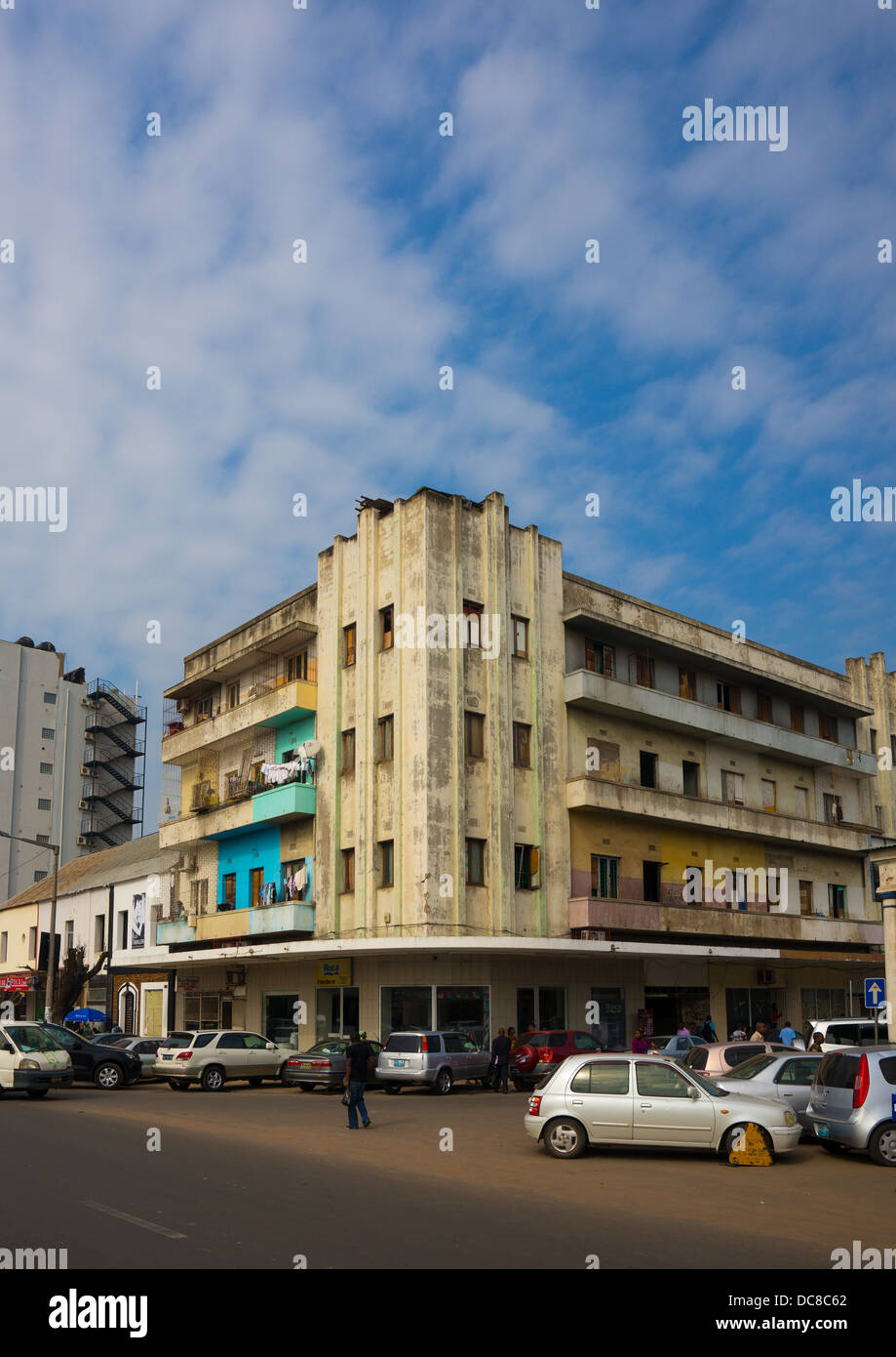 Portuguese colonial building maputo mozambique hi-res stock photography ...