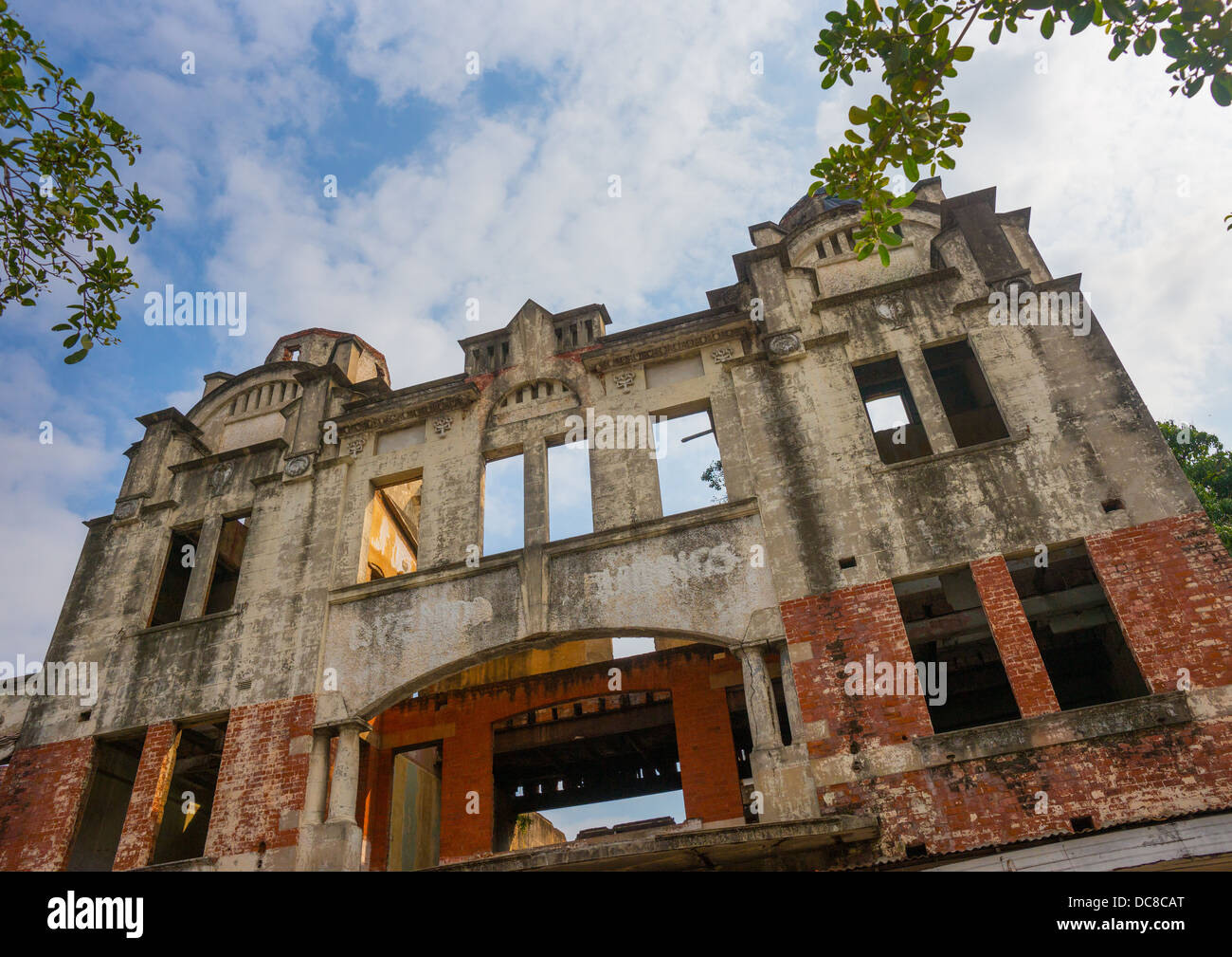 Portuguese colonial building maputo mozambique hi-res stock photography ...