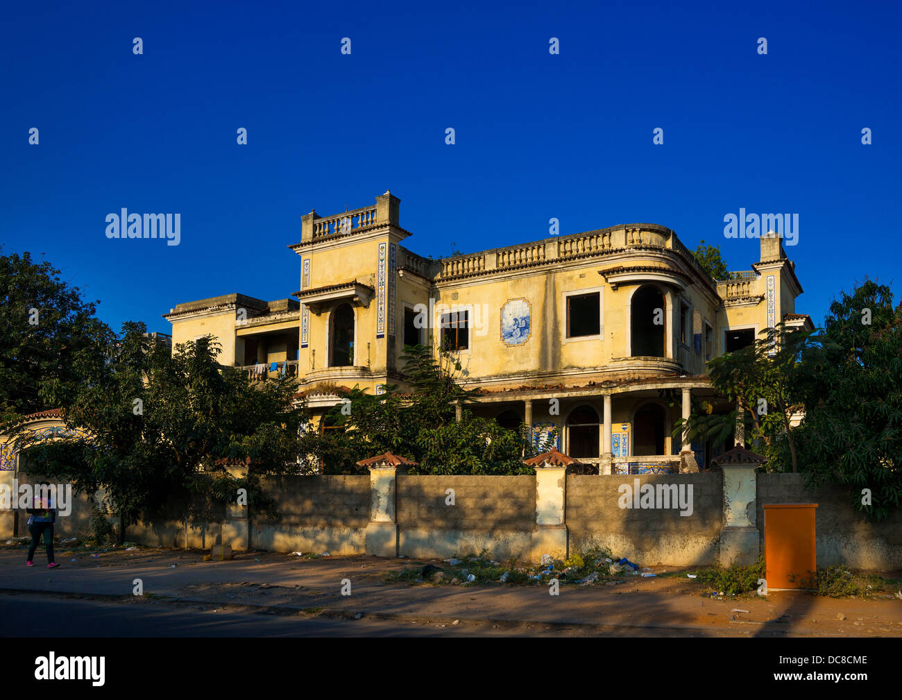 Maputo ruins hi-res stock photography and images - Alamy