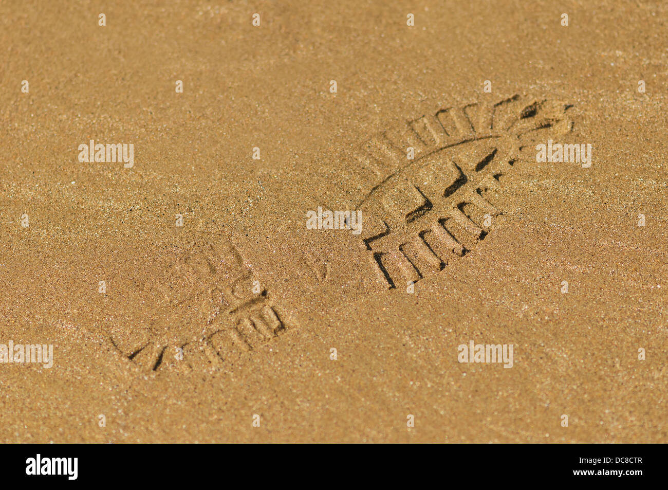 Boot footprint in sand hi-res stock photography and images - Alamy