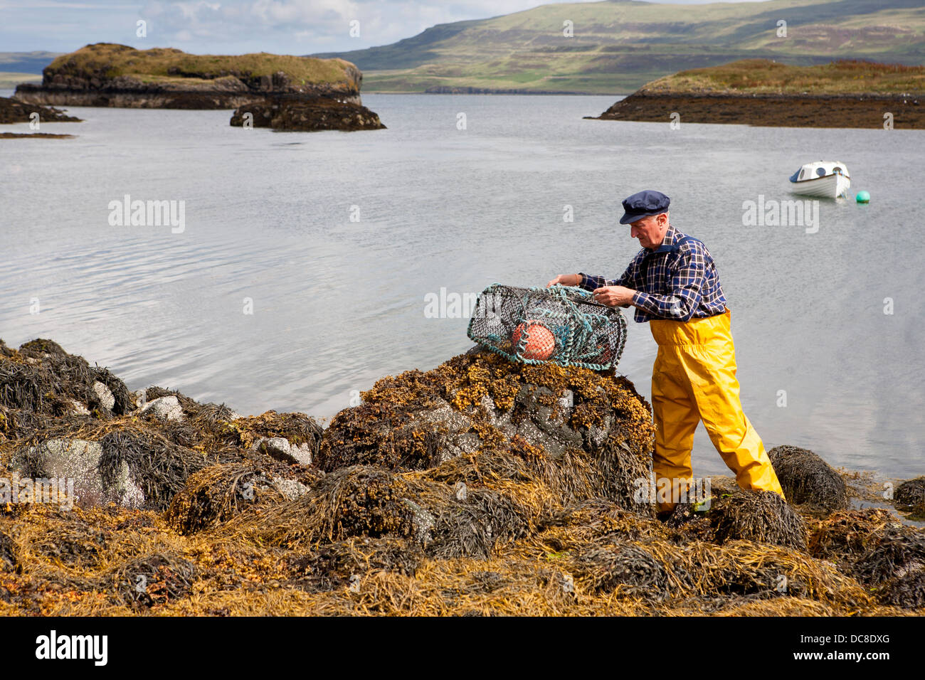 Creel or Lobster Prawn Fisherman, sea fishing, creel, water, net ...