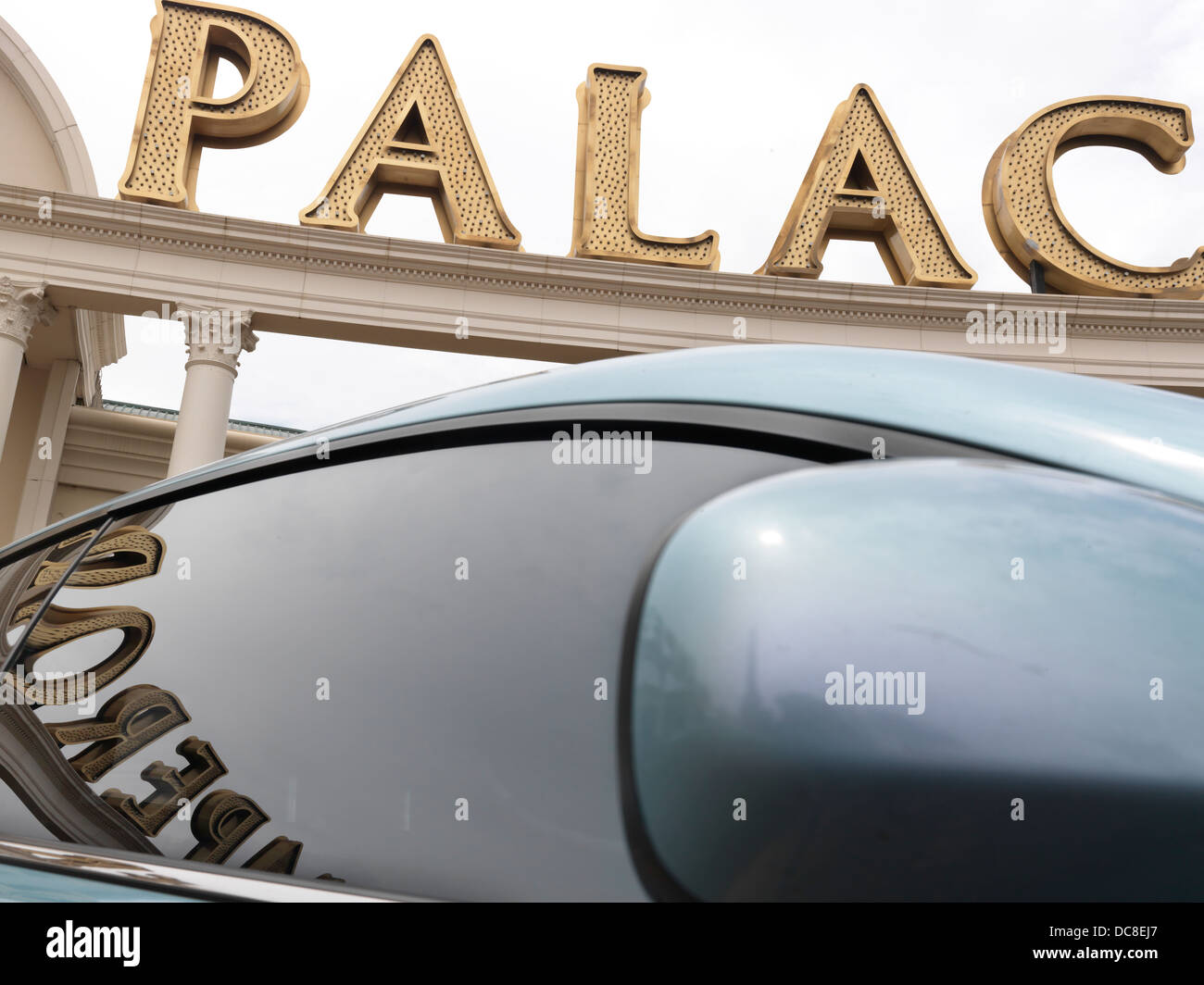 Emperors palace hi-res stock photography and images - Alamy