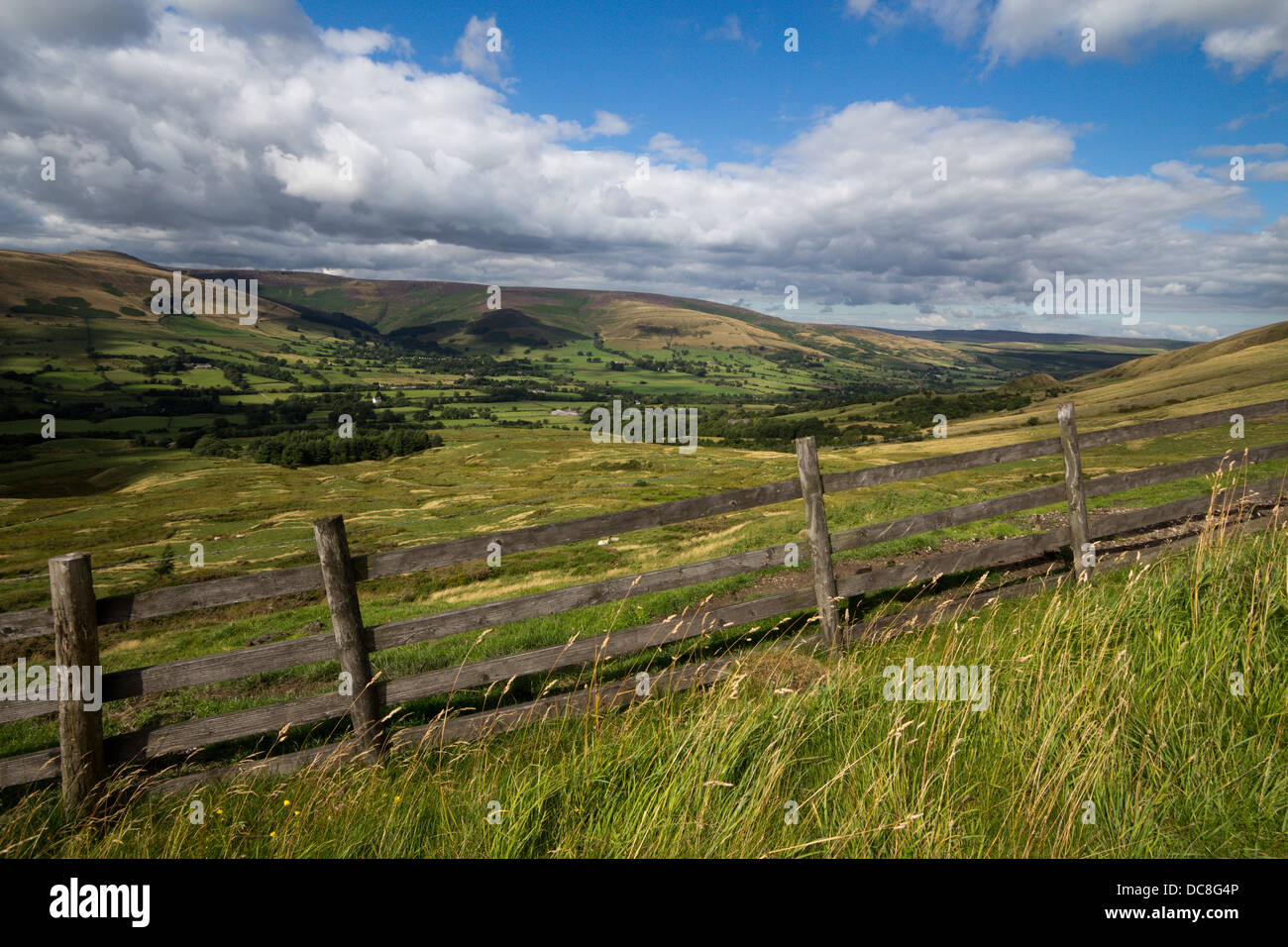 Edale valley valley barber booth hi-res stock photography and images ...