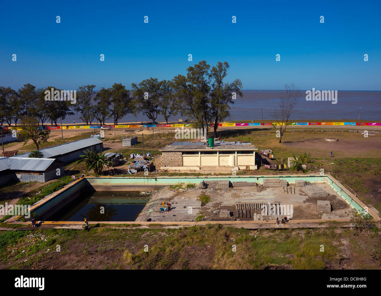 Olympic Pool At The Grande Hotel Slum, Beira, Mozambique Stock Photo ...