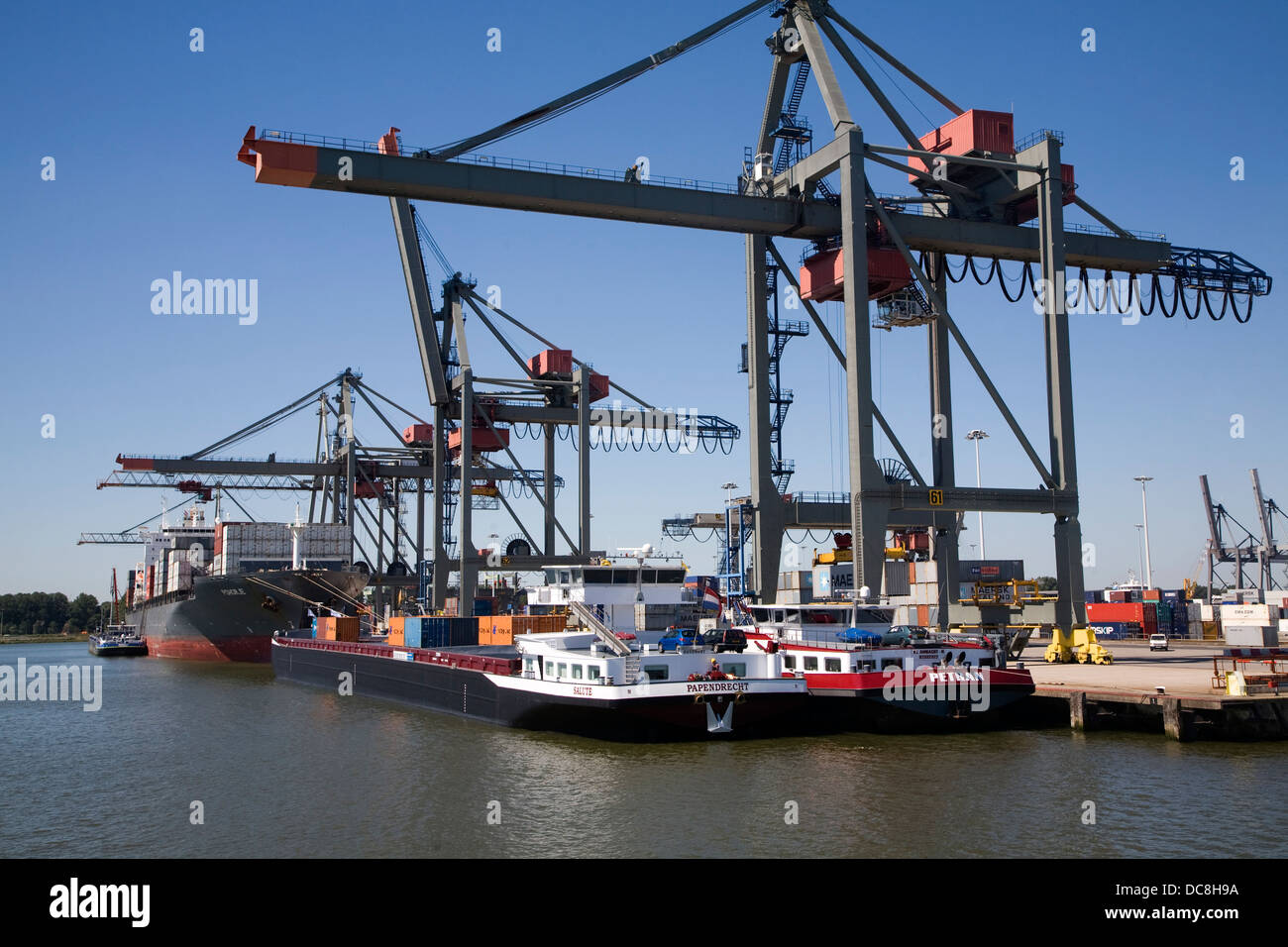 Rotterdam port hi-res stock photography and images - Alamy