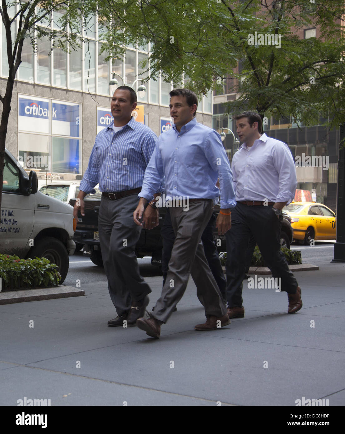 Office workers walking street in hi-res stock photography and images ...