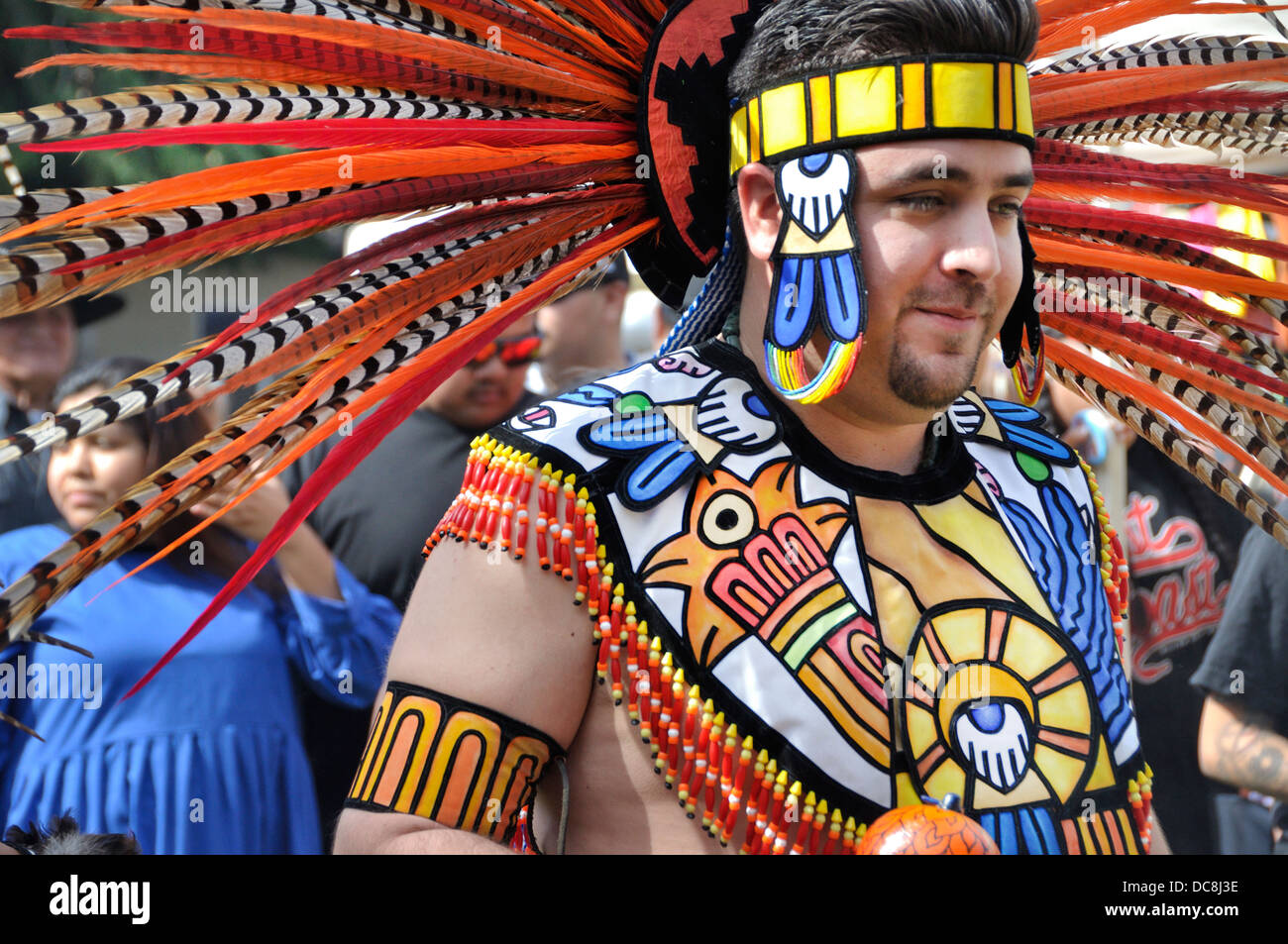 Aztec costume hi-res stock photography and images - Alamy