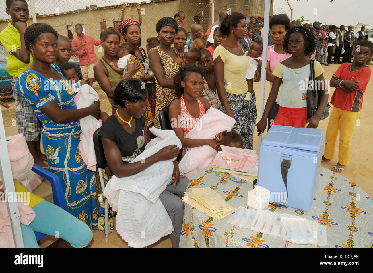 Angola luanda cacuaco municipality 24 hi-res stock photography and ...
