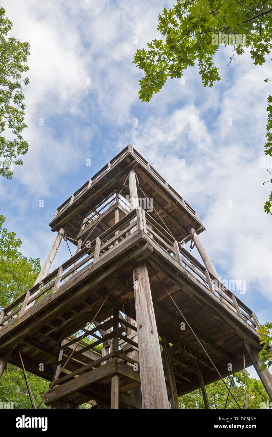 Wood tower observation construction hi-res stock photography and images ...