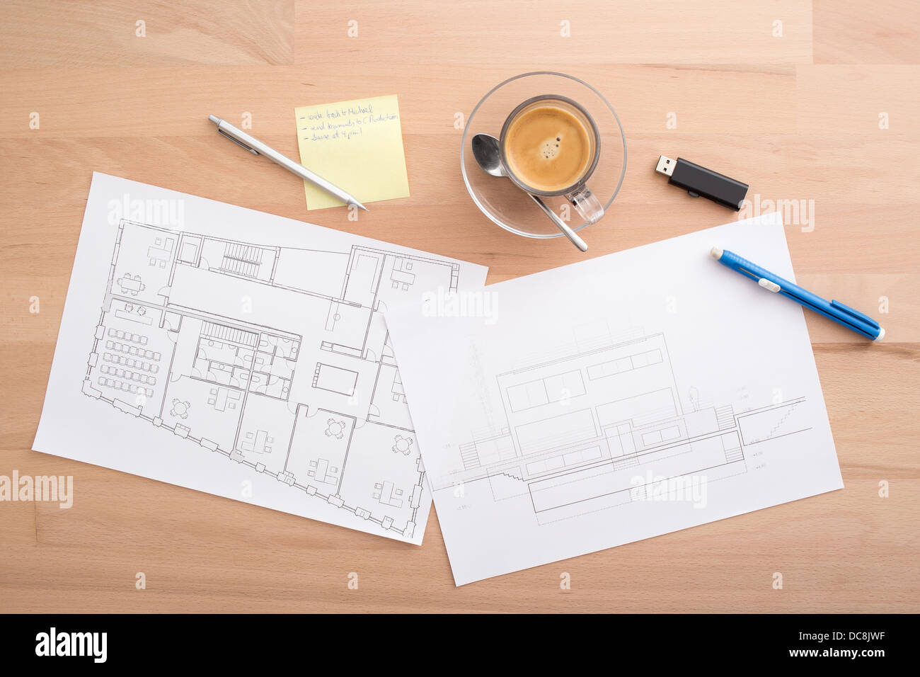 Documents office desk hi-res stock photography and images - Alamy