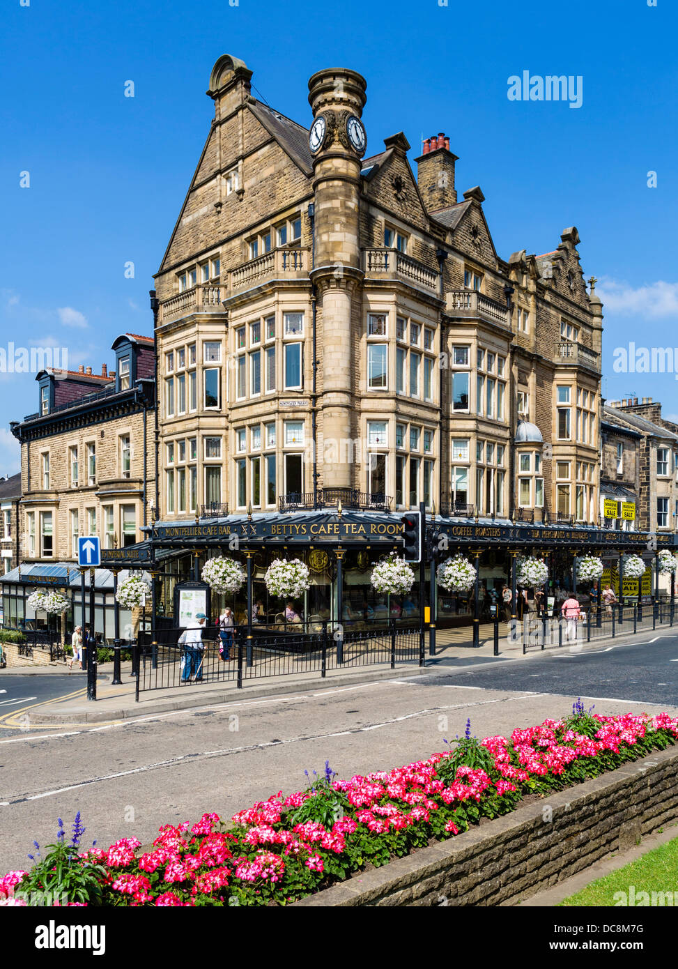 Betty’s tea rooms harrogate hi-res stock photography and images - Alamy