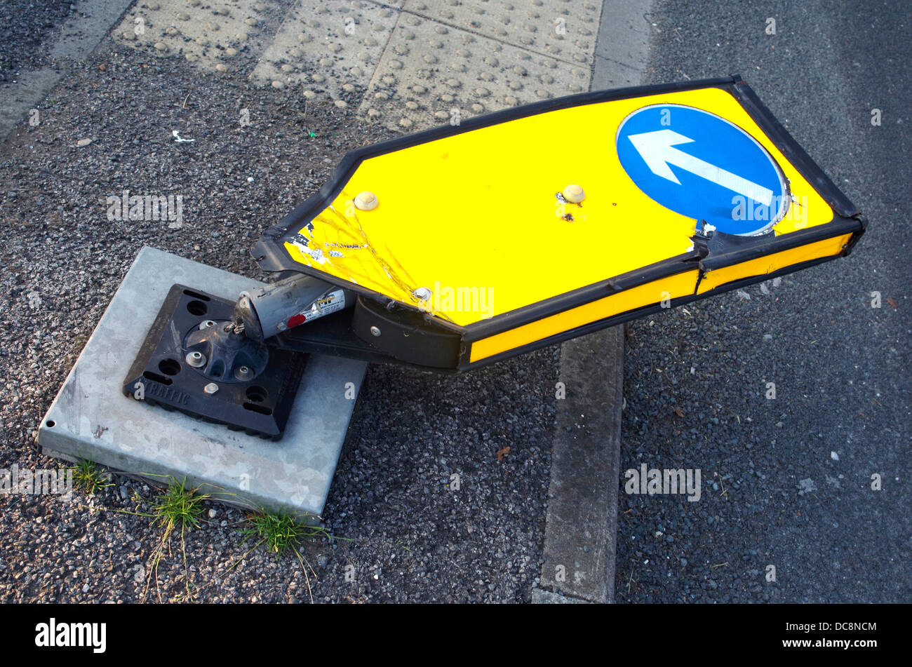 Hit sign hi-res stock photography and images - Alamy