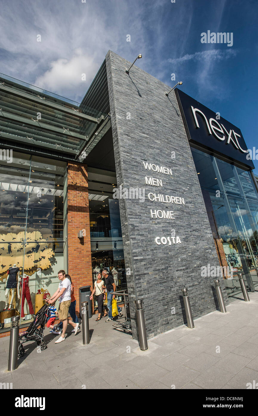 Next plc home hi-res stock photography and images - Alamy