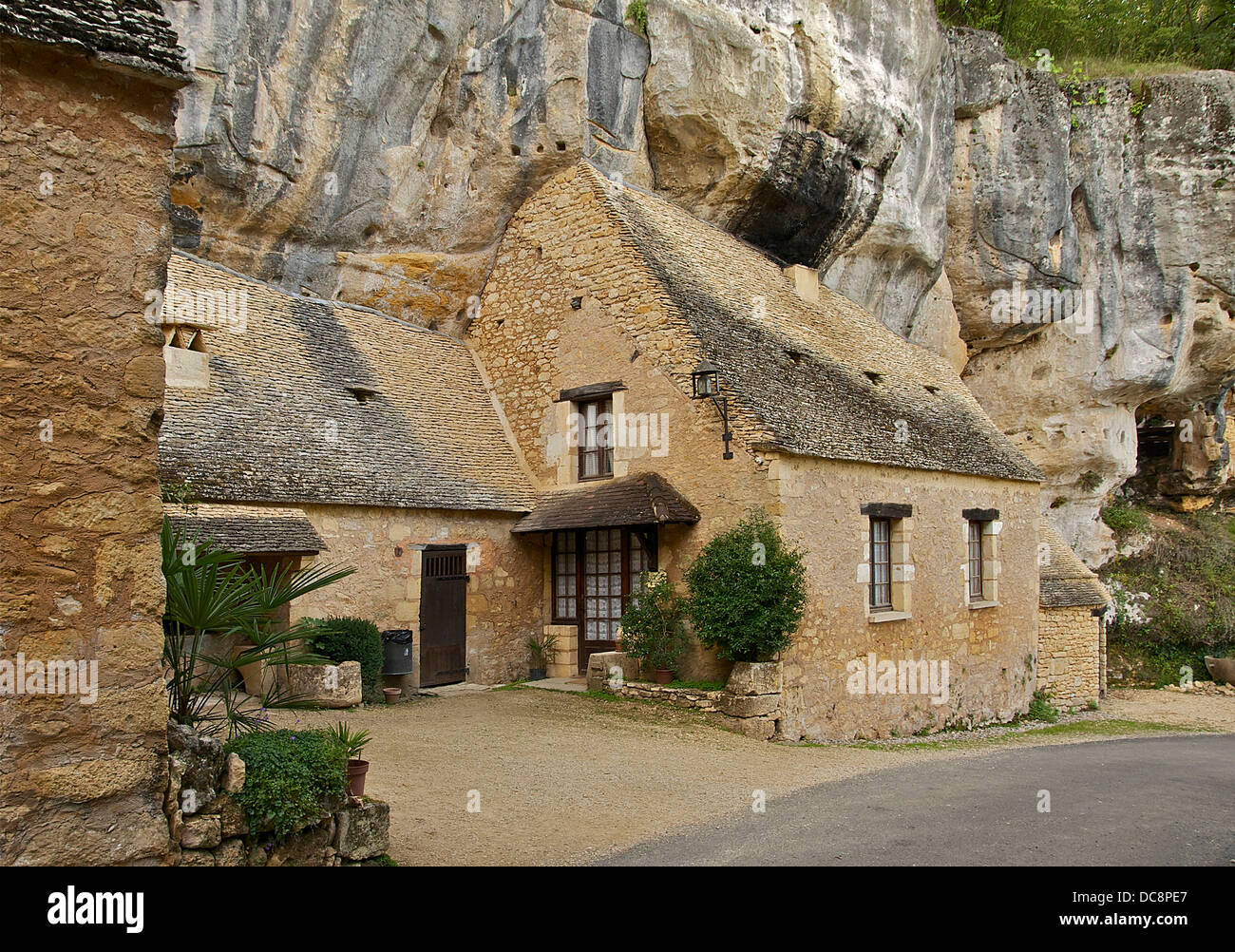 Troglodyte Cave France Stock Photos & Troglodyte Cave France Stock ...