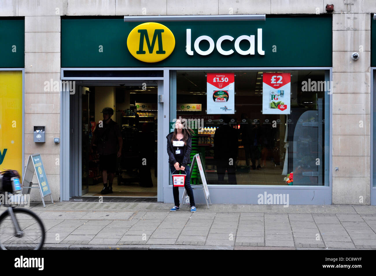 Morrisons local in central london hi-res stock photography and images ...